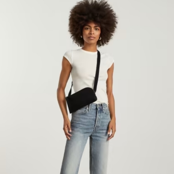 Everlane | Bags | Nwt Everlane The Cactus Leather Sling Bag Black ...